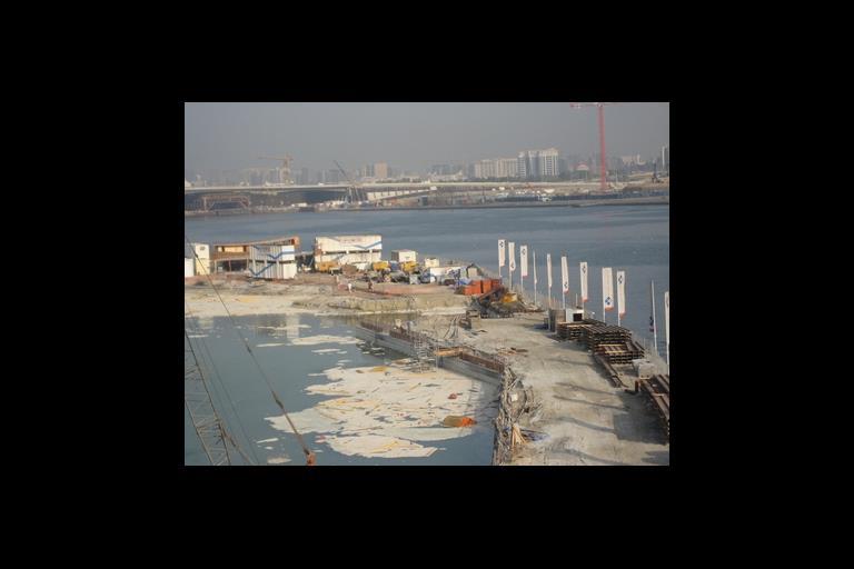 Collapse of sea wall causes Dubai site to flood | News | Building